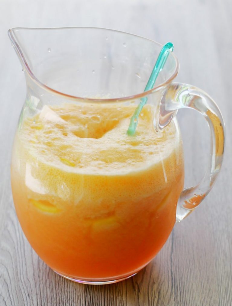 Sparkling Peach Lemonade - Foodtastic Mom