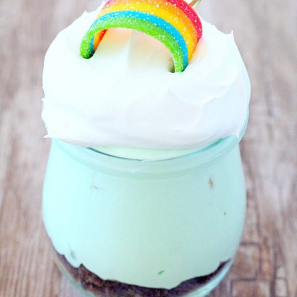 Pistachio Parfaits - Foodtastic Mom