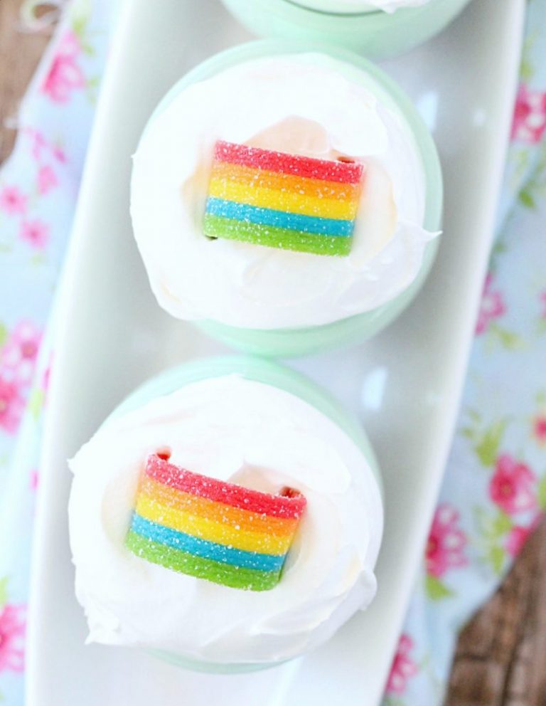 Pistachio Parfaits - Foodtastic Mom