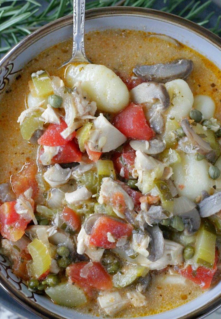 Creamy Chicken Cacciatore Stew - Foodtastic Mom