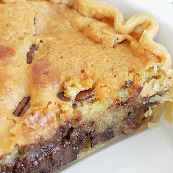 Chocolate Chip Cookie Pie - Foodtastic Mom