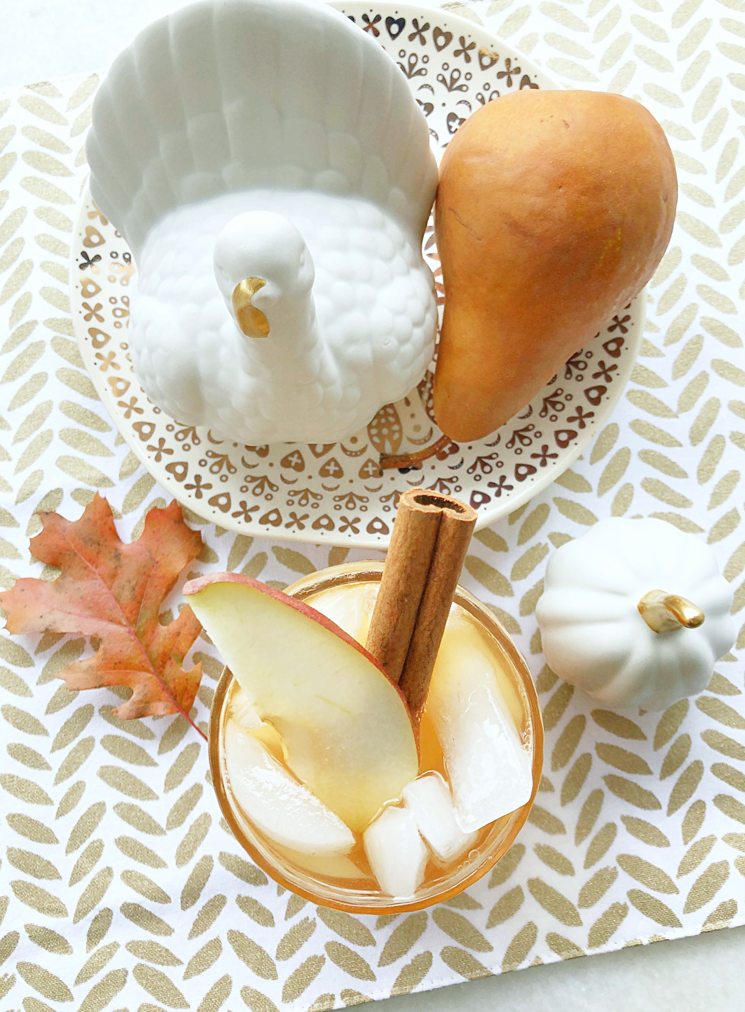 Spiced Pear Tea Fizz - Foodtastic Mom